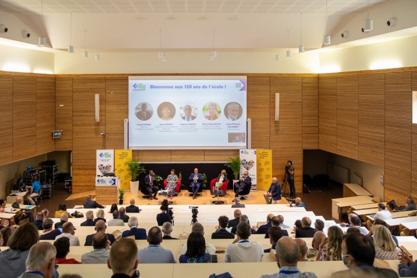 120 ans | SUPMICROTECH